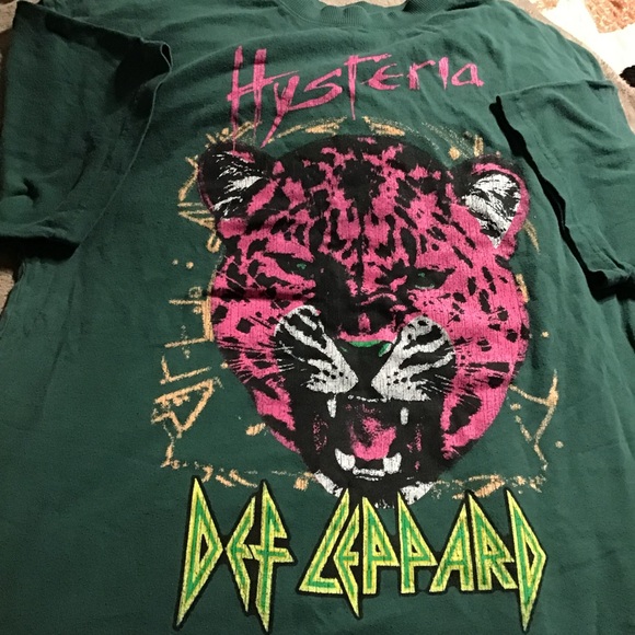 Def Leppard | Shirts | Def Leppard Hysteria Green With Pink Leppard ...